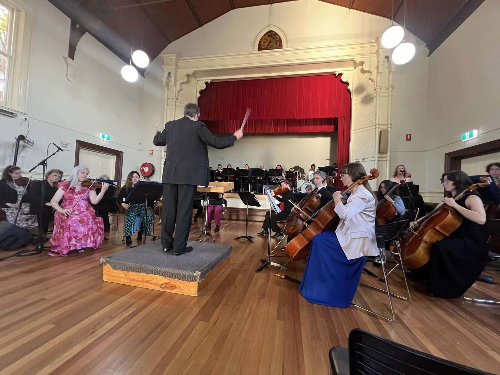 Orchestra concert warms hearts | Seymour Telegraph