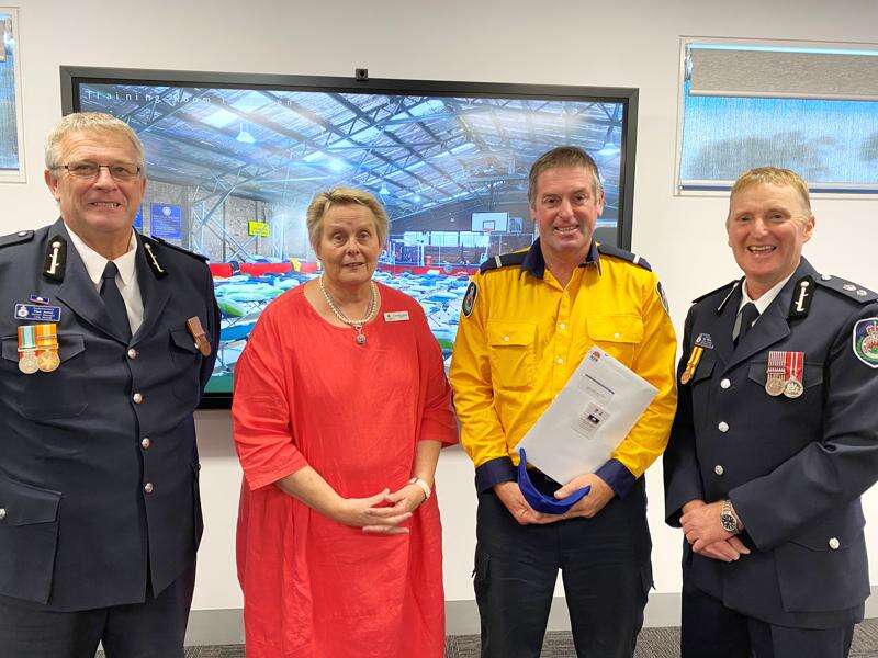 Presentation to recognise Stephen’s bushfire efforts | Southern ...