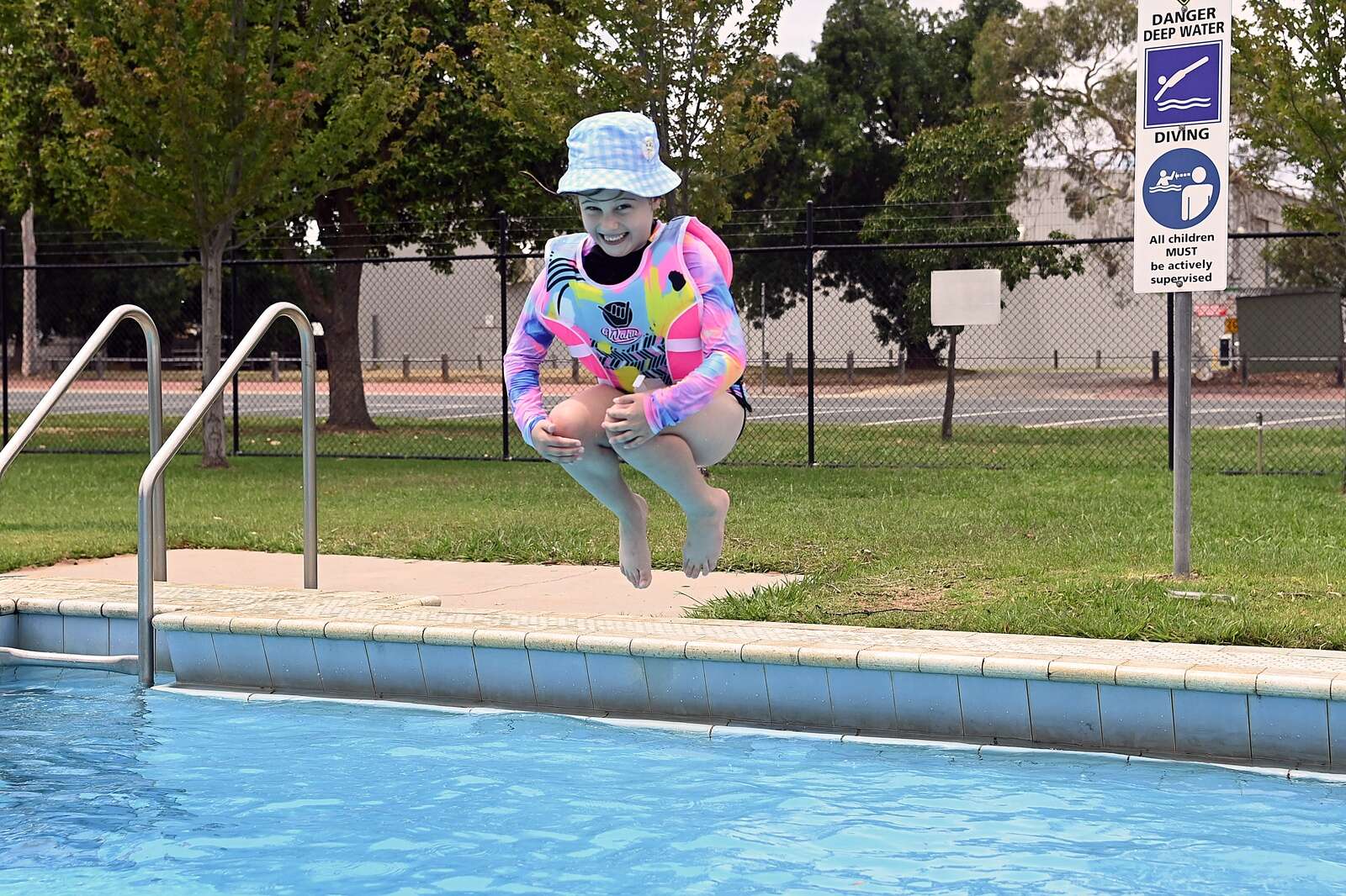 Gallery | Big splashes and bigger smiles at Tatura Swimming Pool ...