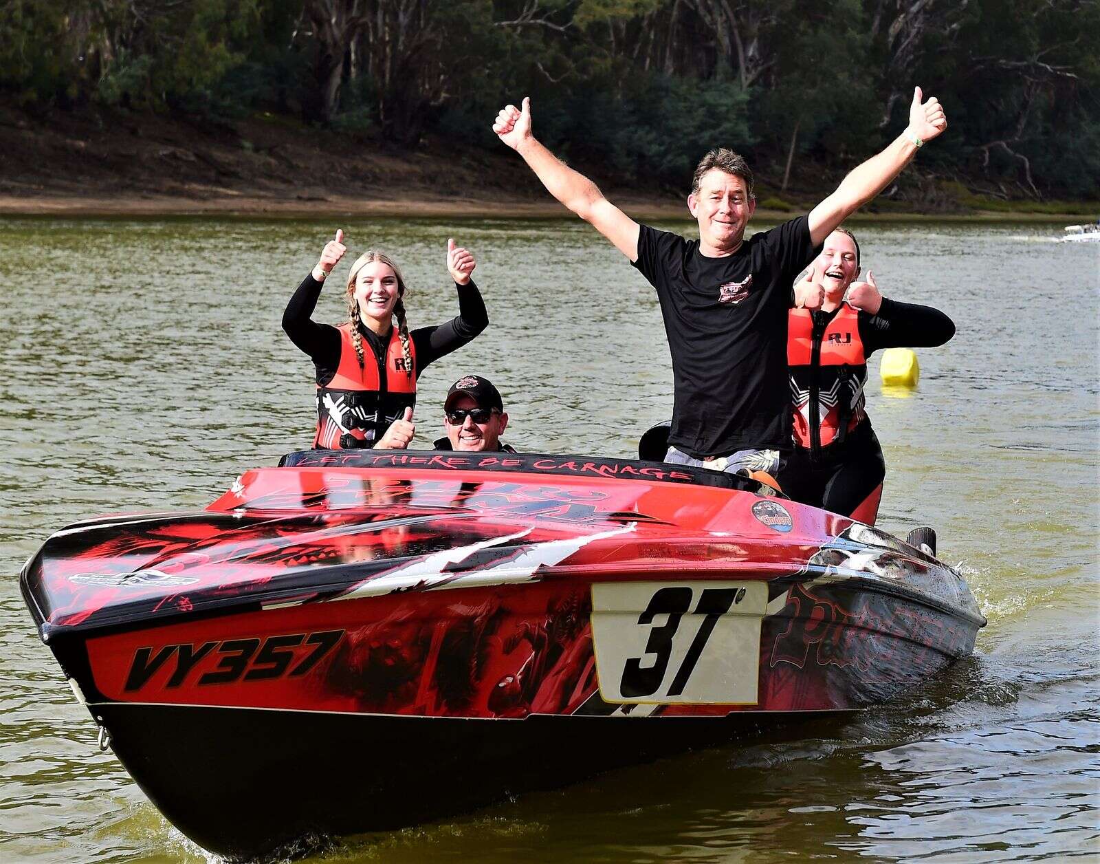 Boats roar down the Murray with Southern 80 on the horizon | Shepparton ...