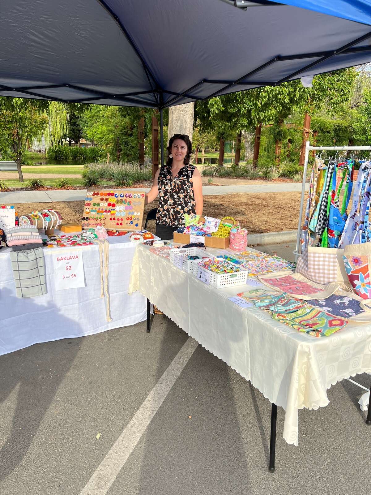 Deni Show takes on Mother’s Day market tradition | Seymour Telegraph