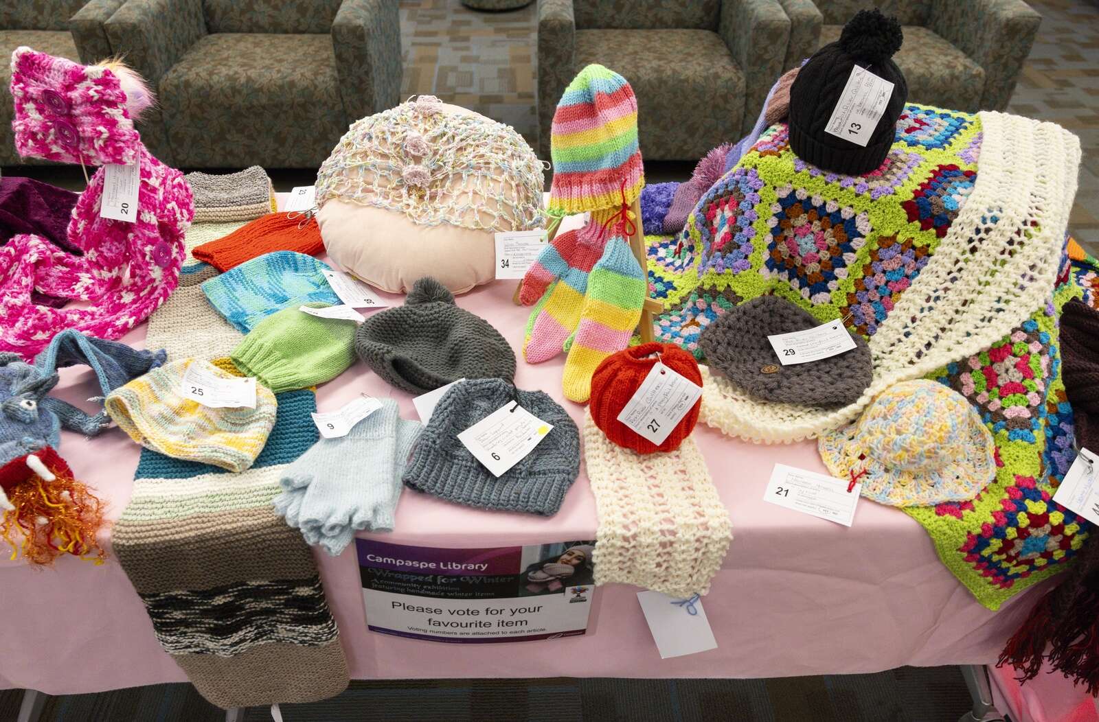 Campaspe Library calling all knitters | Kyabram Free Press