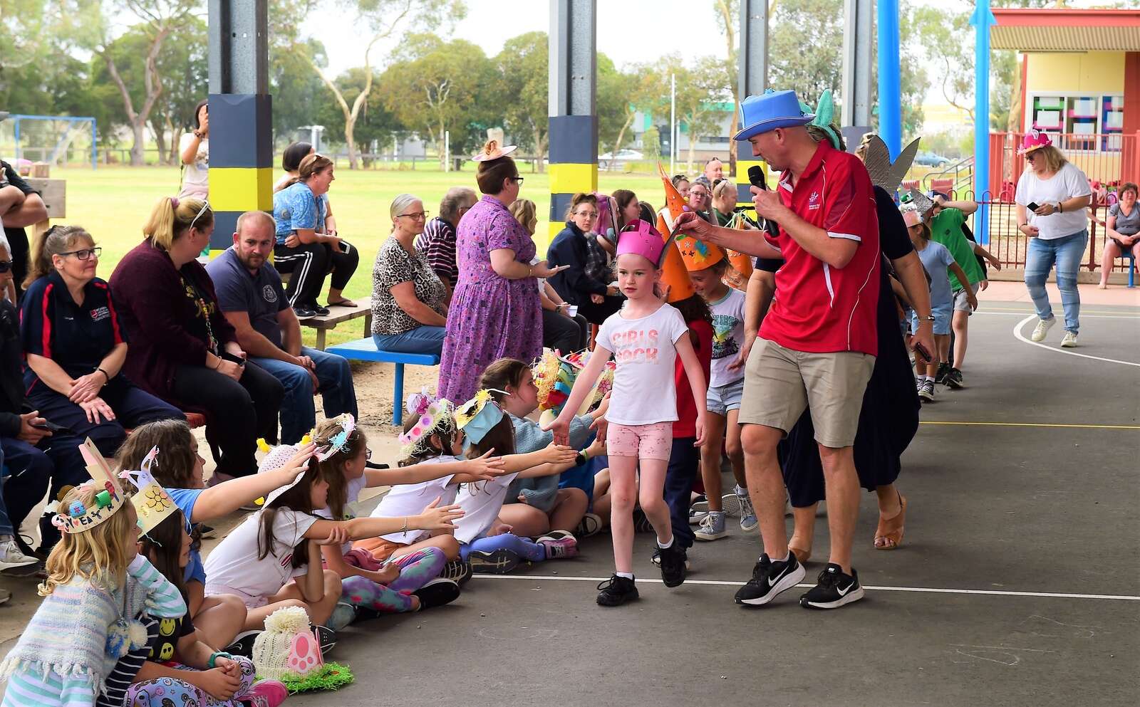 Echuca East’s Easter hat parade | Country News