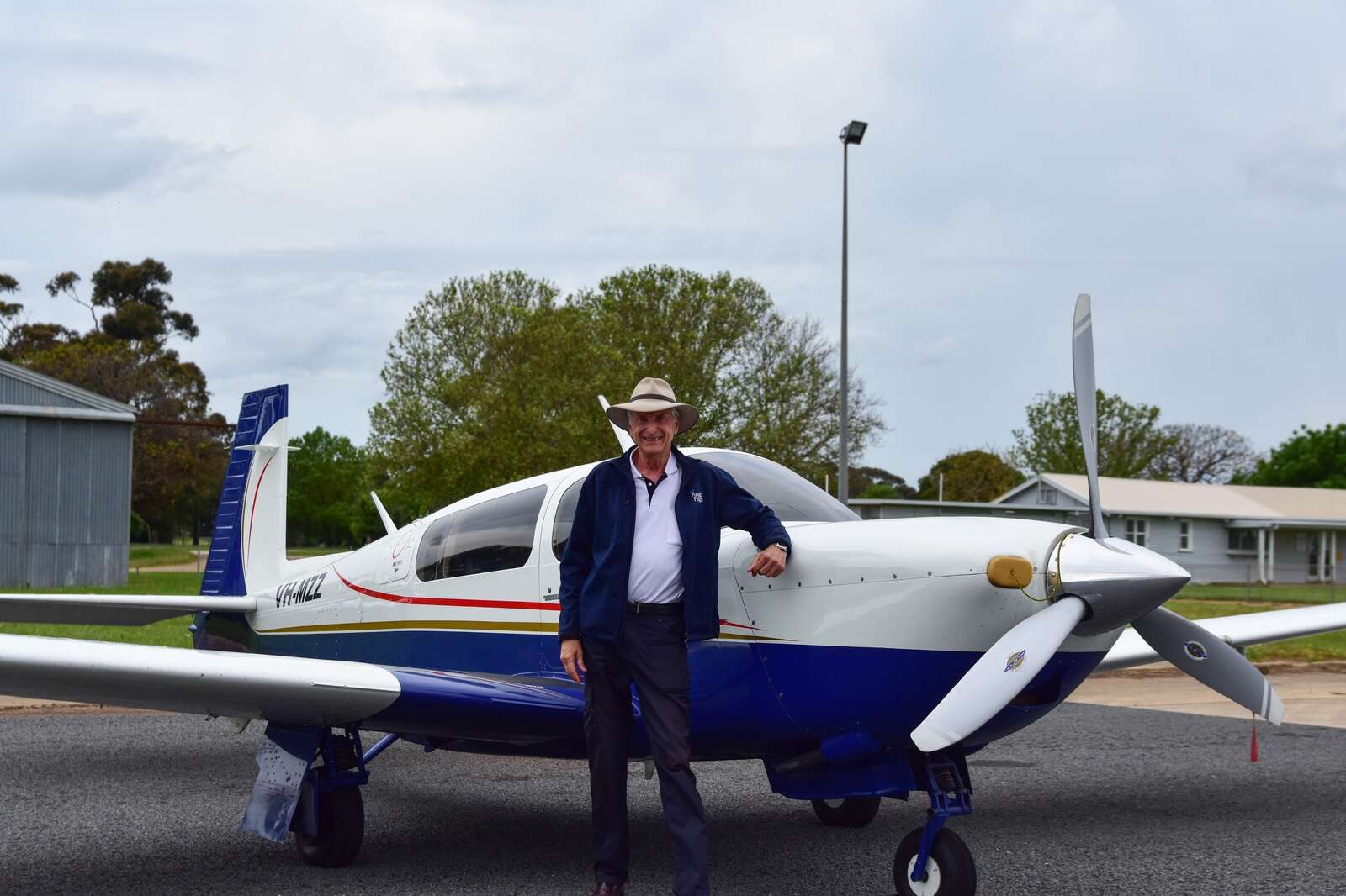 Angel Flight pilot visits Oaklands | Corowa Free Press