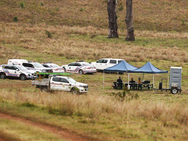 Tributes flow for Qld plane crash victims | Kyabram Free Press