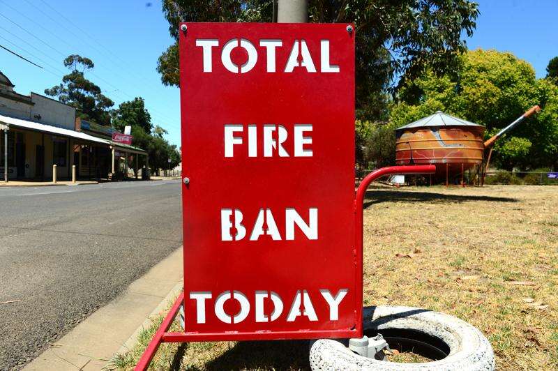 Total fire ban declared for much of Victoria | Country News