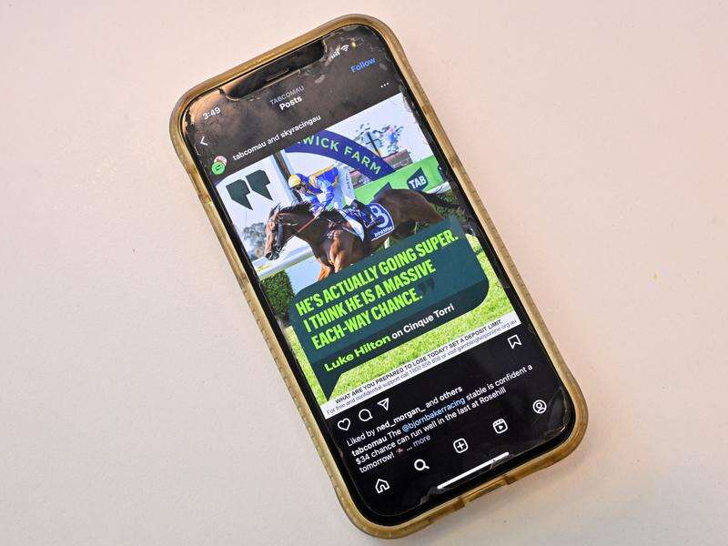 Gambling reform advocates up pressure in marginal seats | Kyabram Free ...