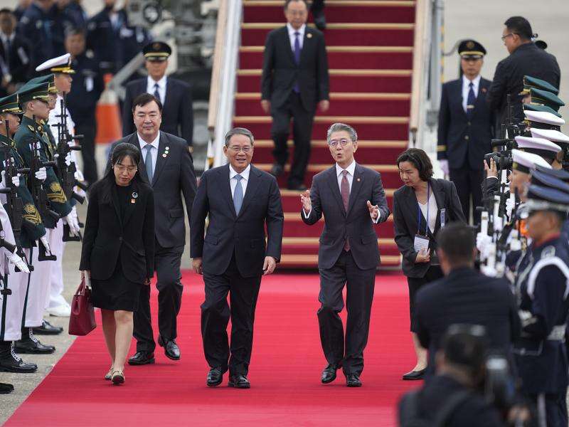 China's Li in Seoul for summit with South Korea, Japan | Kyabram Free Press