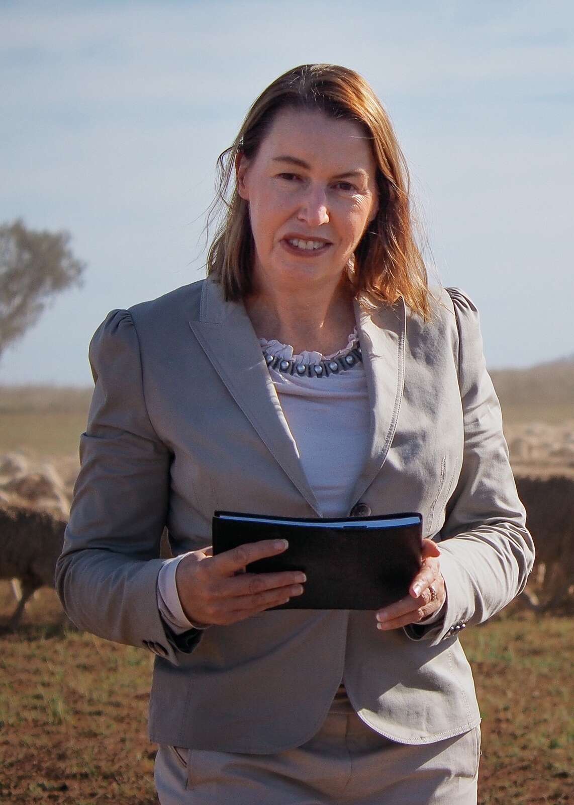 Robbie is our Oz Day ambassador | Deniliquin Pastoral Times