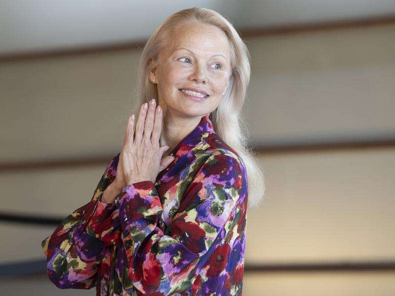 Pamela Anderson says boys 'saved' her from a dark fate | Shepparton News