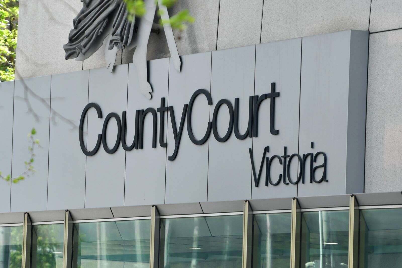 Shepparton man rammed car three times in high-speed chase | Shepparton News