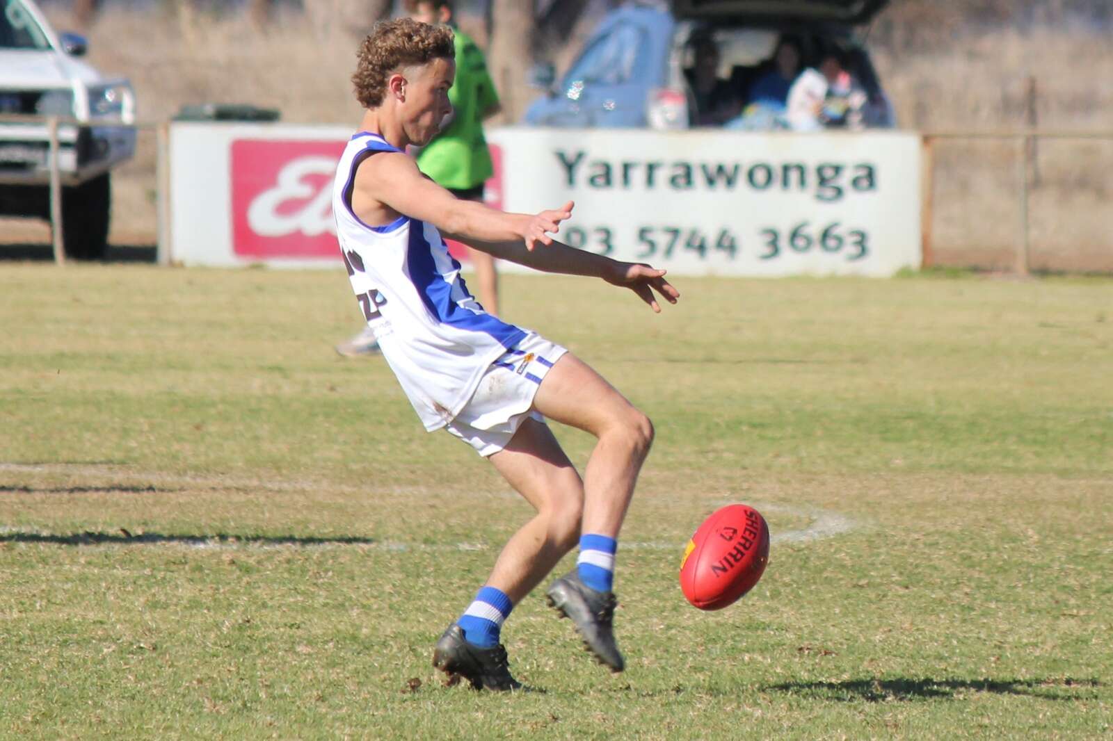 Roos too good for Rennie | Deniliquin Pastoral Times