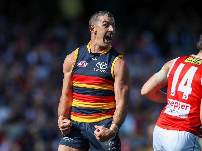 Walker leads Adelaide to thrashing of St Kilda | Country News