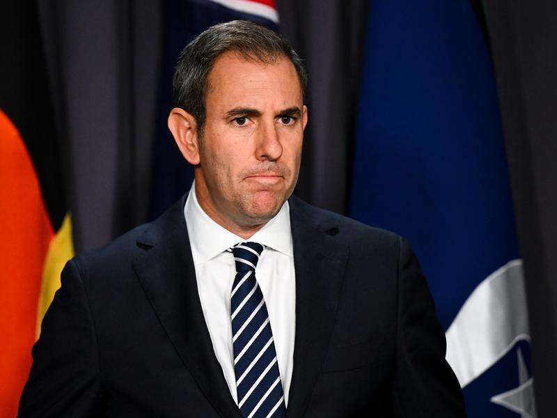 Treasurer wants 'national conversation' on super taxes | Country News