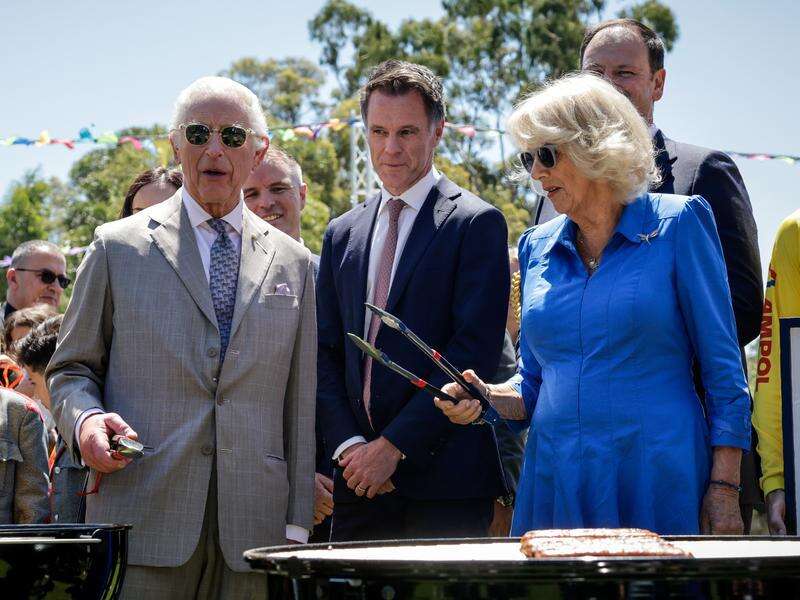 Smashed avo, 'roo pies: King samples taste of Australia | Shepparton News