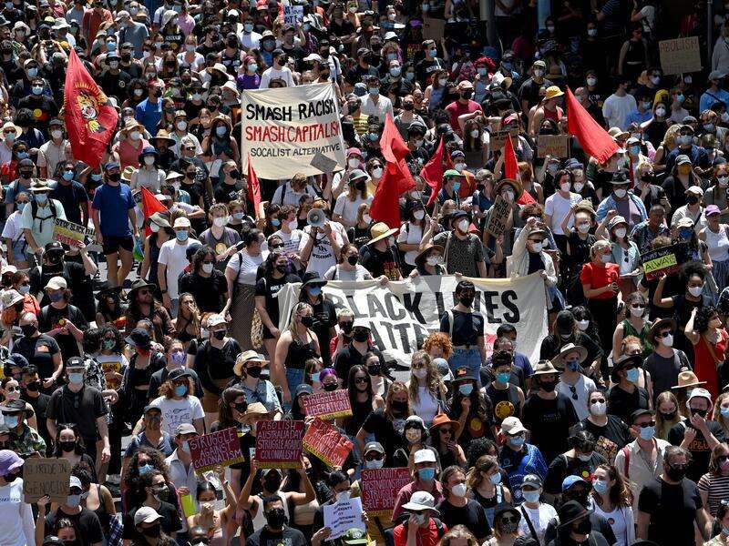 Thousands at Invasion Day rally in Sydney | Country News