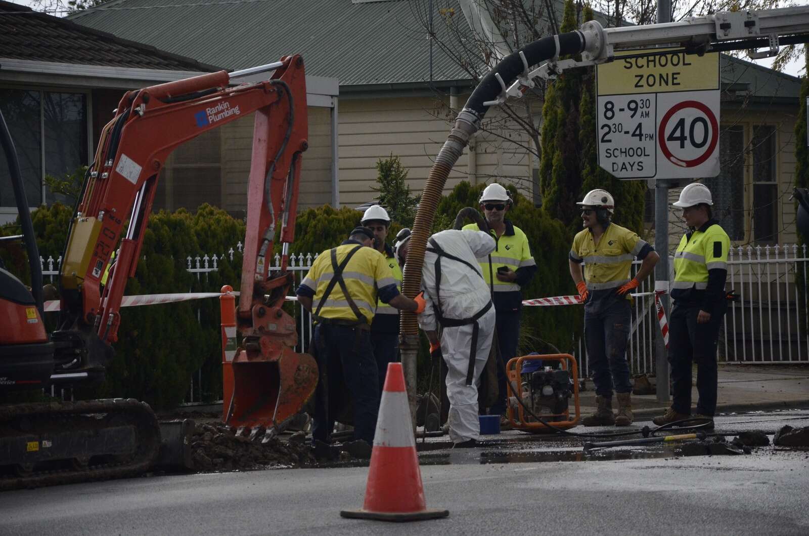 Water main breaks in busy Shepparton street | Shepparton News