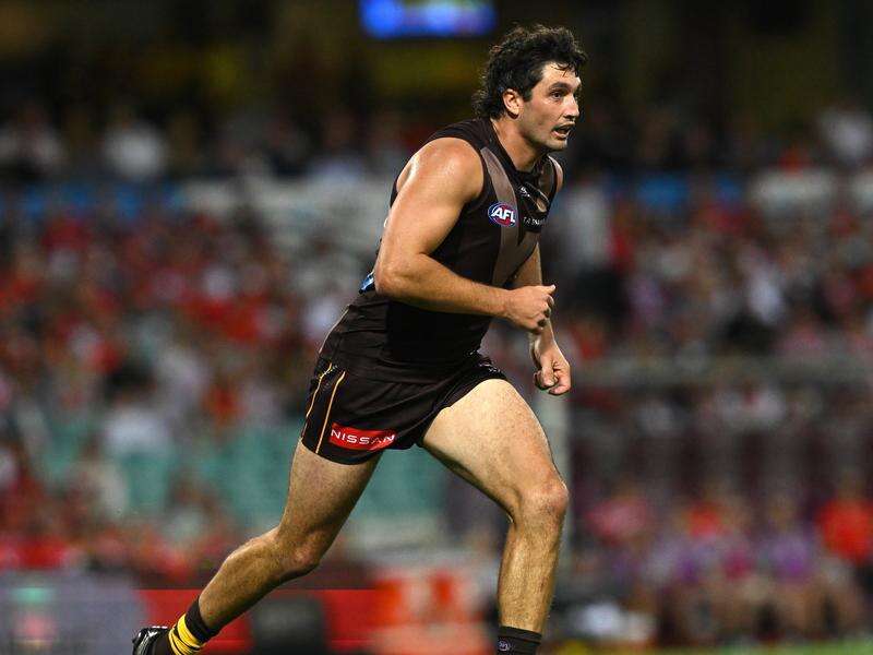 Barrass rested as Hawks play long game | Riverine Herald