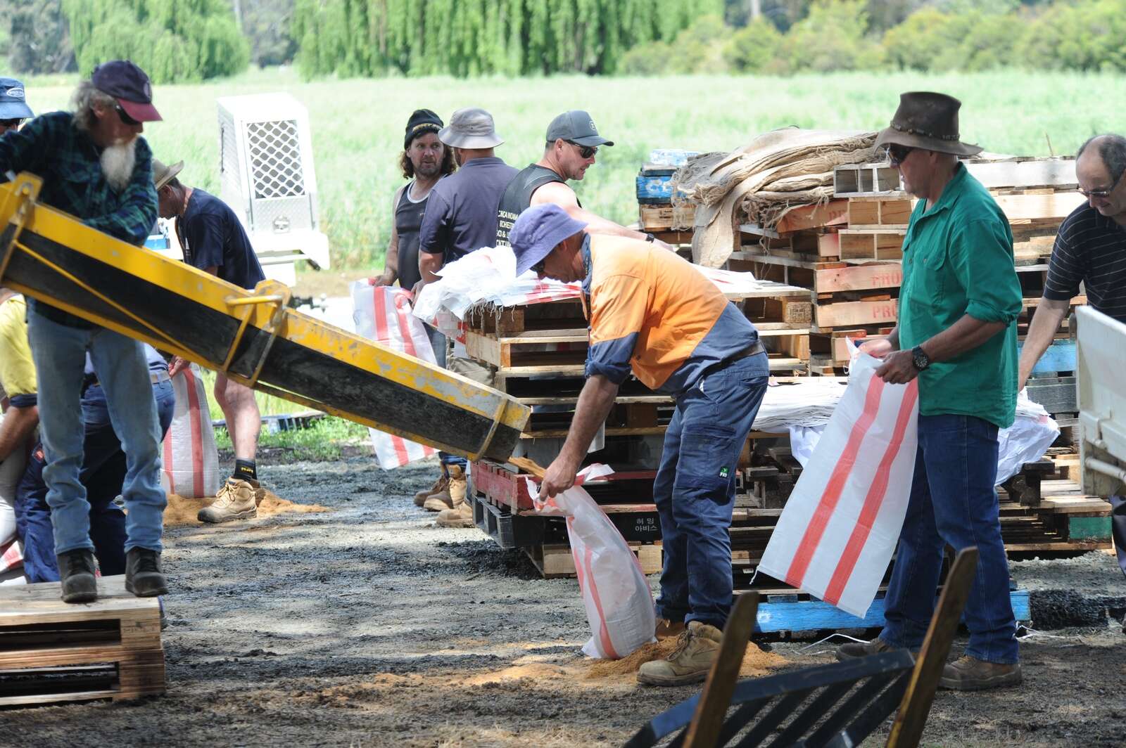 Colossal community effort helping protect Echuca Village | Country News