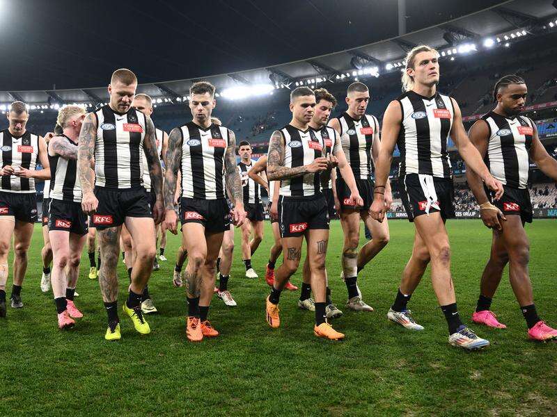 Pies running out of lives, Hawks leave it late | Riverine Herald