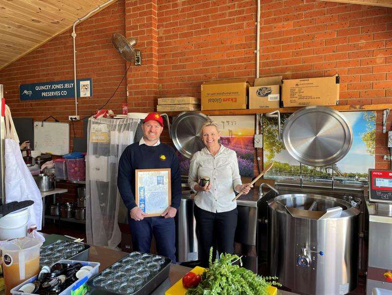 Moama man shows off government grant | Riverine Herald
