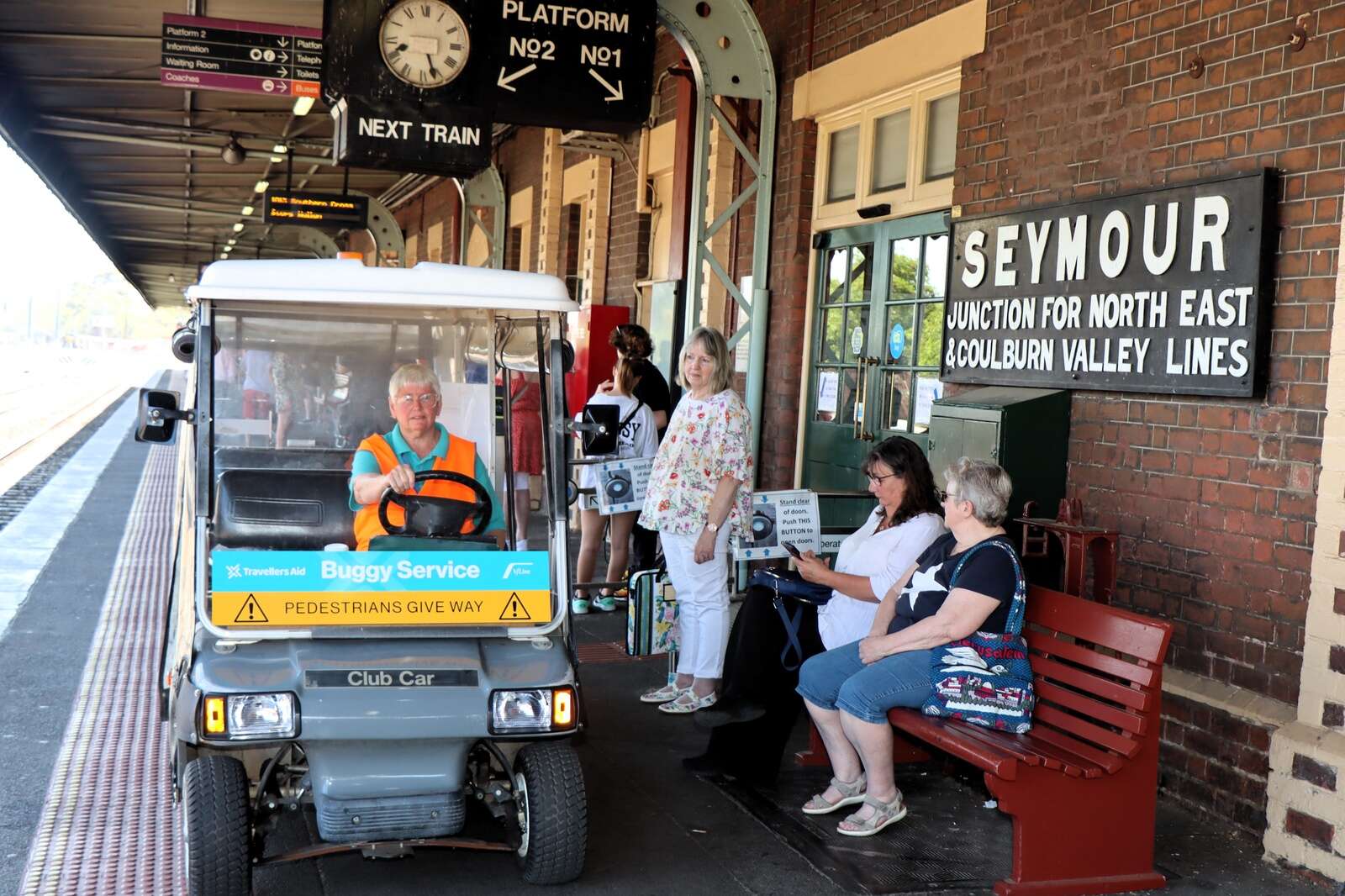 Seymour's buggy service thrives, thanks to community volunteers ...