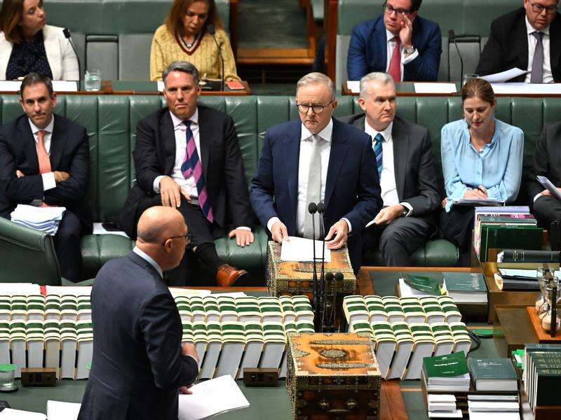 Politicians face losing pay for poor behaviour | Kyabram Free Press