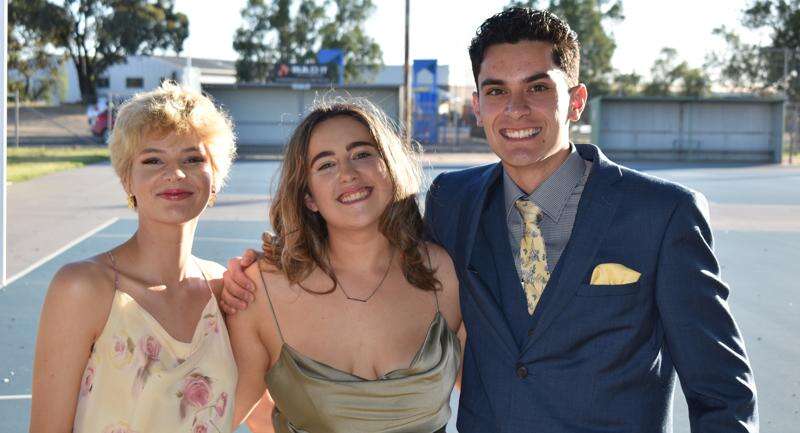 Farewell for Deni High's Year 12s | Country News