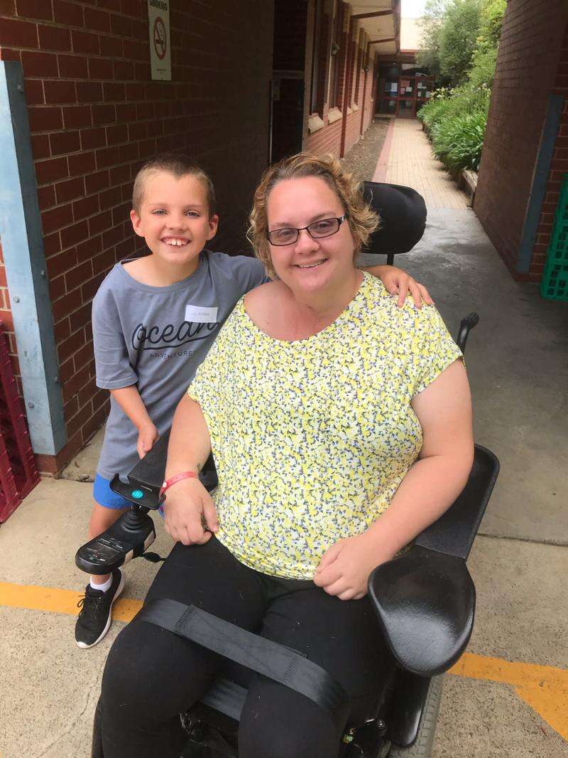 Young Shepparton hero saves drowning mother's life | Shepparton News