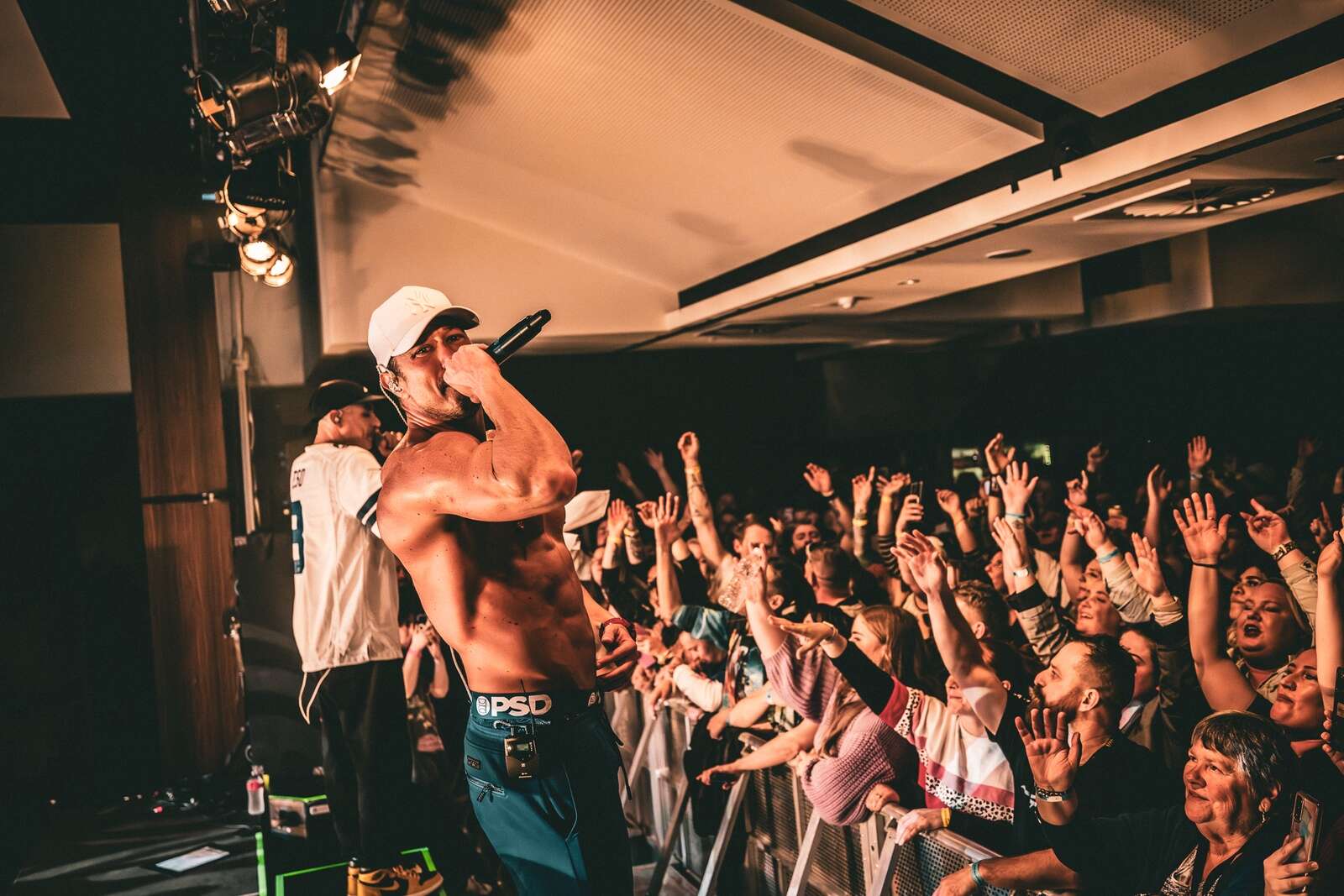 Double act rocks Club Corowa | Corowa Free Press