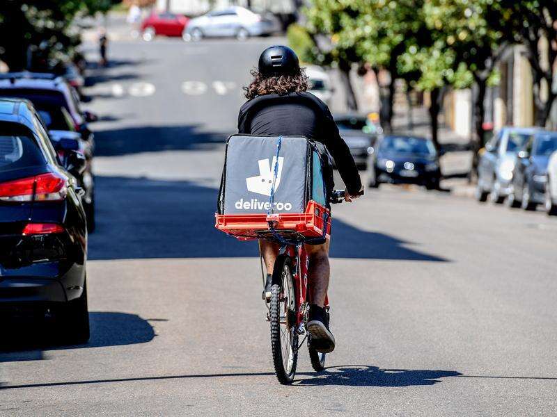 Fight brews as business digs in over workplace reforms | Country News