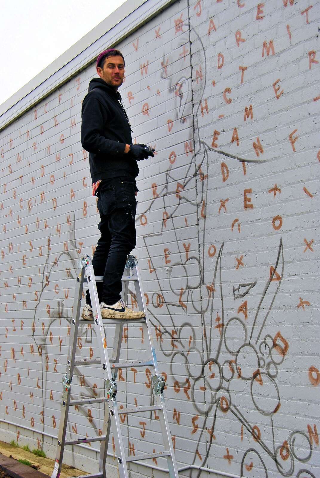 Artist returns to create new mural | Shepparton News