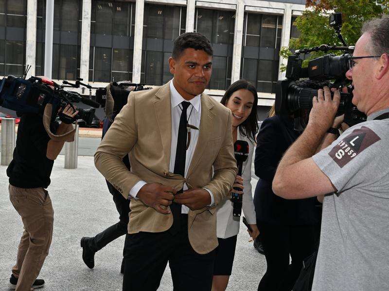 Wighton, Mitchell plead not guilty to fight charges | Dairy News Australia