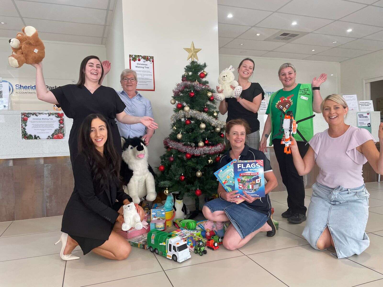 Kyabram Community and Learning Centre Christmas Donation tree ...