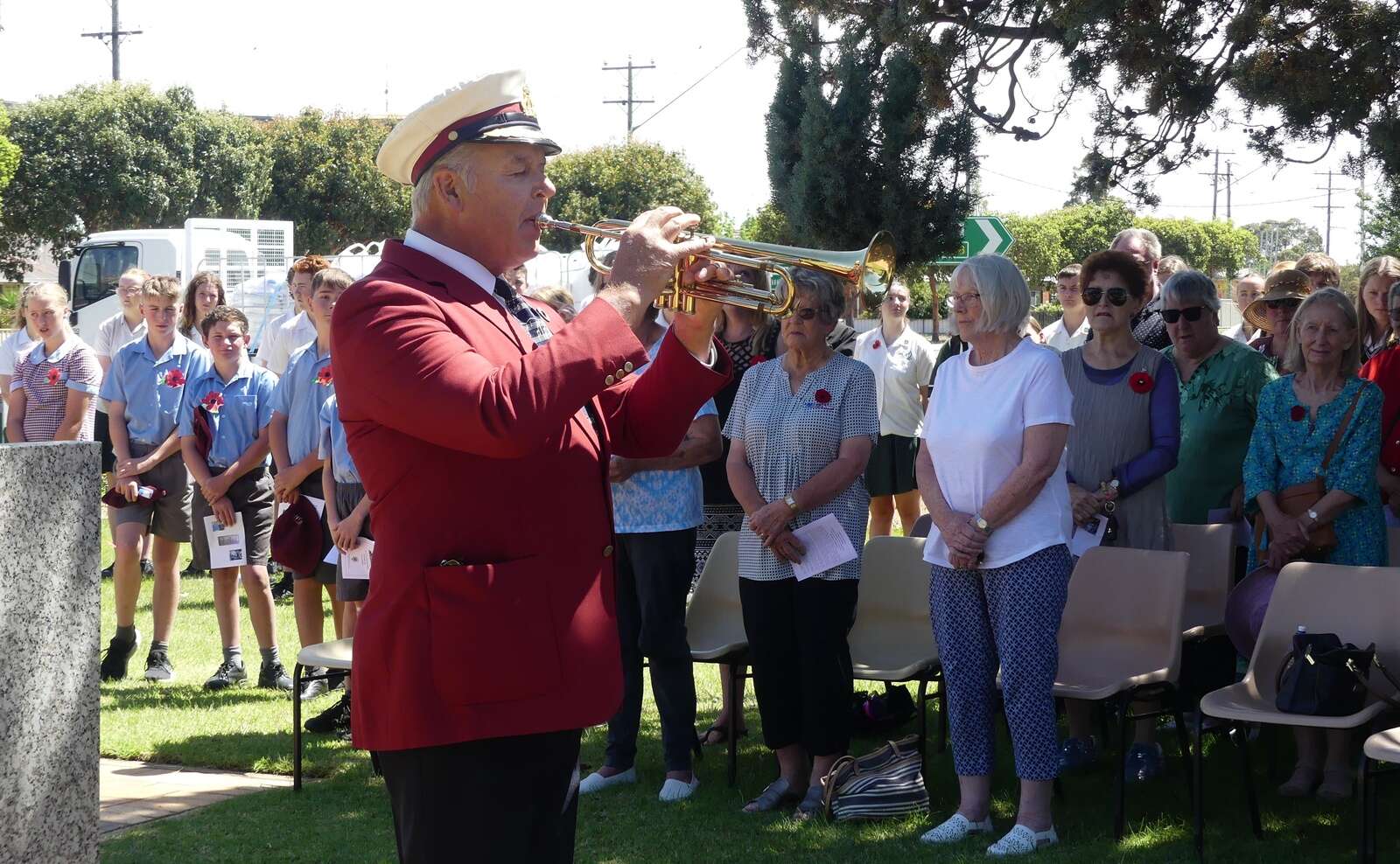 Finley pauses to remember | Southern Riverina News