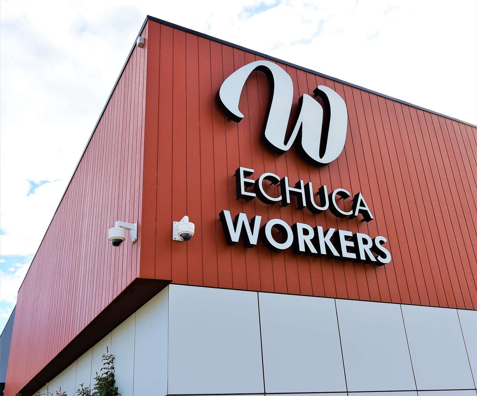 Two Echuca establishments obtain funding for energy efficient upgrades | Riverine Herald