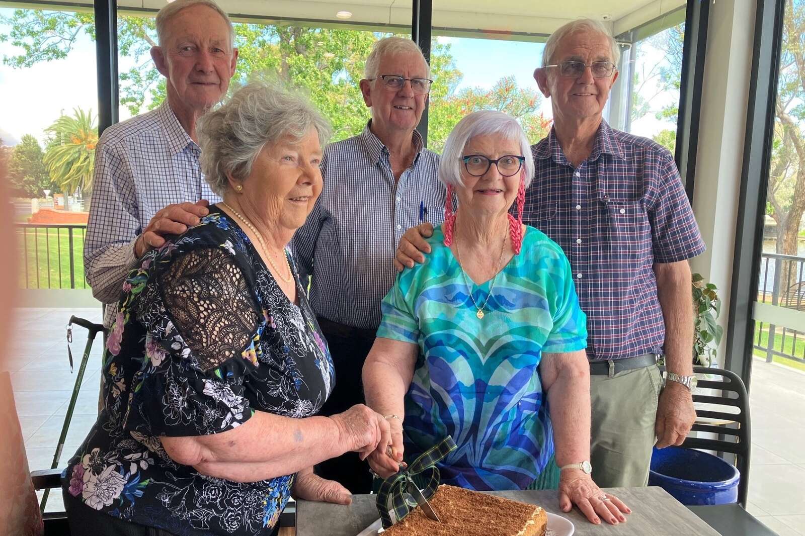 After decades apart, five cousins reunite to unveil a 465-year family ...