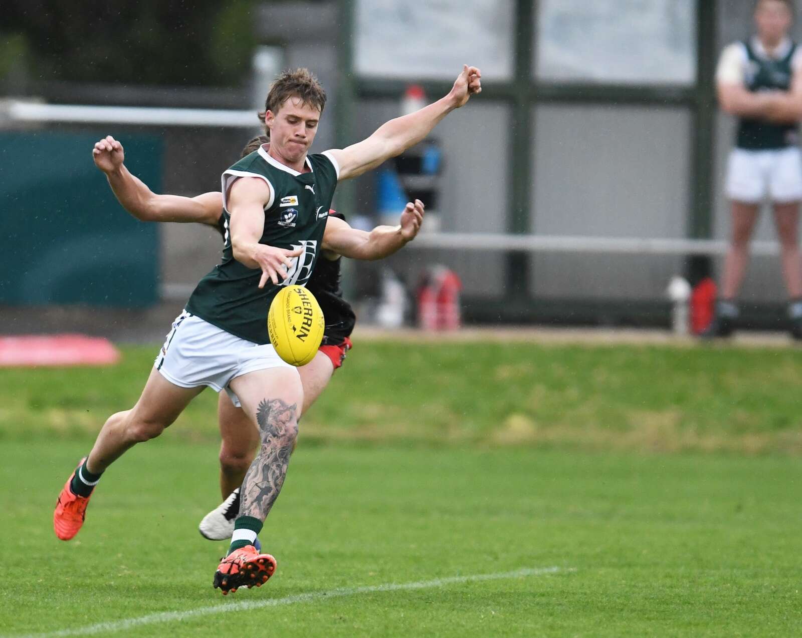Prout and Willoughby star as Echuca holds off fast-finishing Bombers in ...
