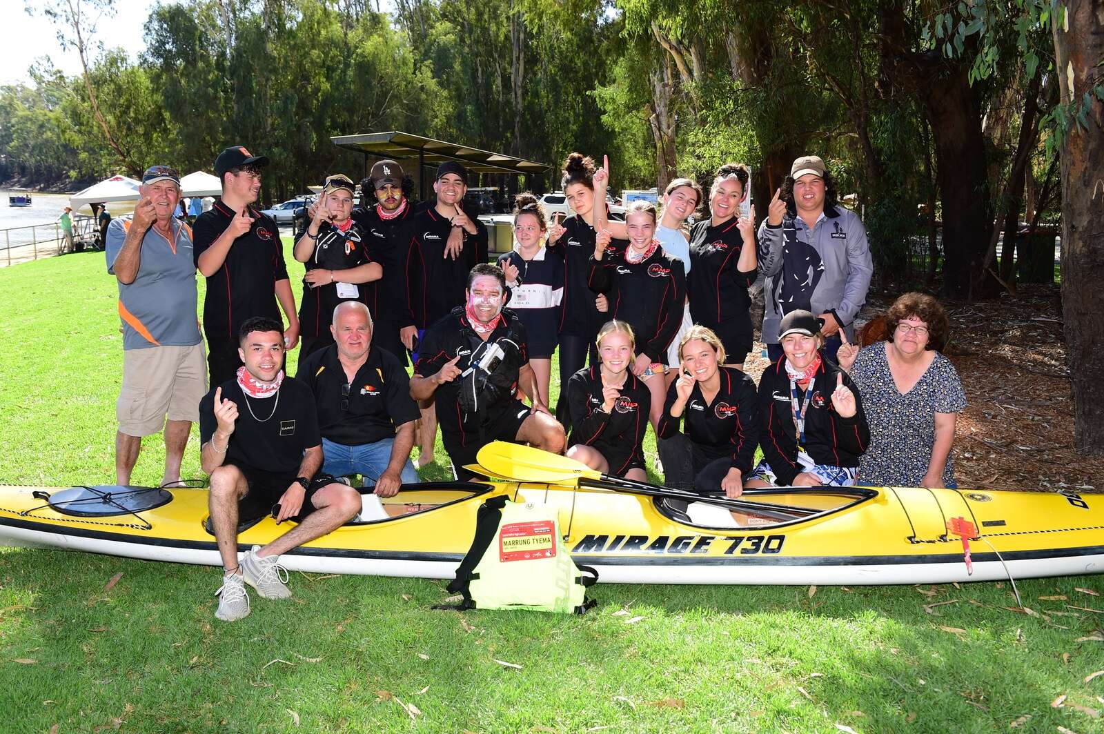 Inspirational team of paddlers makes Massive Murray Paddle history ...