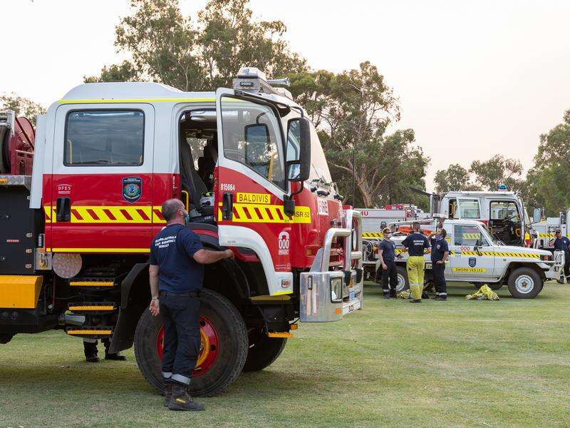 Unpredictable conditions hamper WA firefighting efforts | Shepparton News