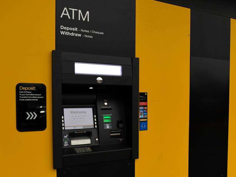 Reserve Bank wants to keep 'broad coverage' of ATMs | Country News
