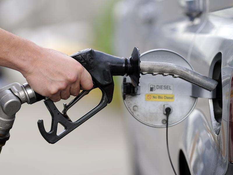 Automotive lobby accused of anti-electric car campaign | Country News