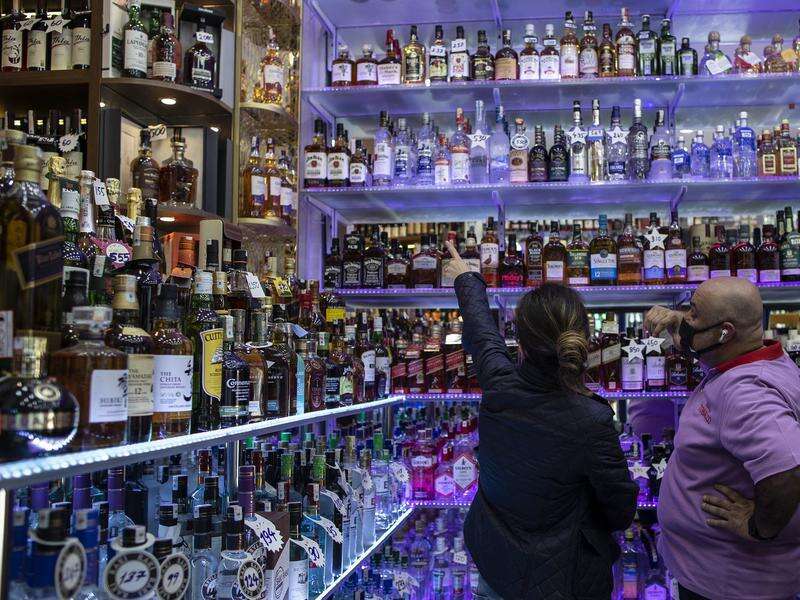 Bootleg alcohol kills 22 in Istanbul | Kyabram Free Press
