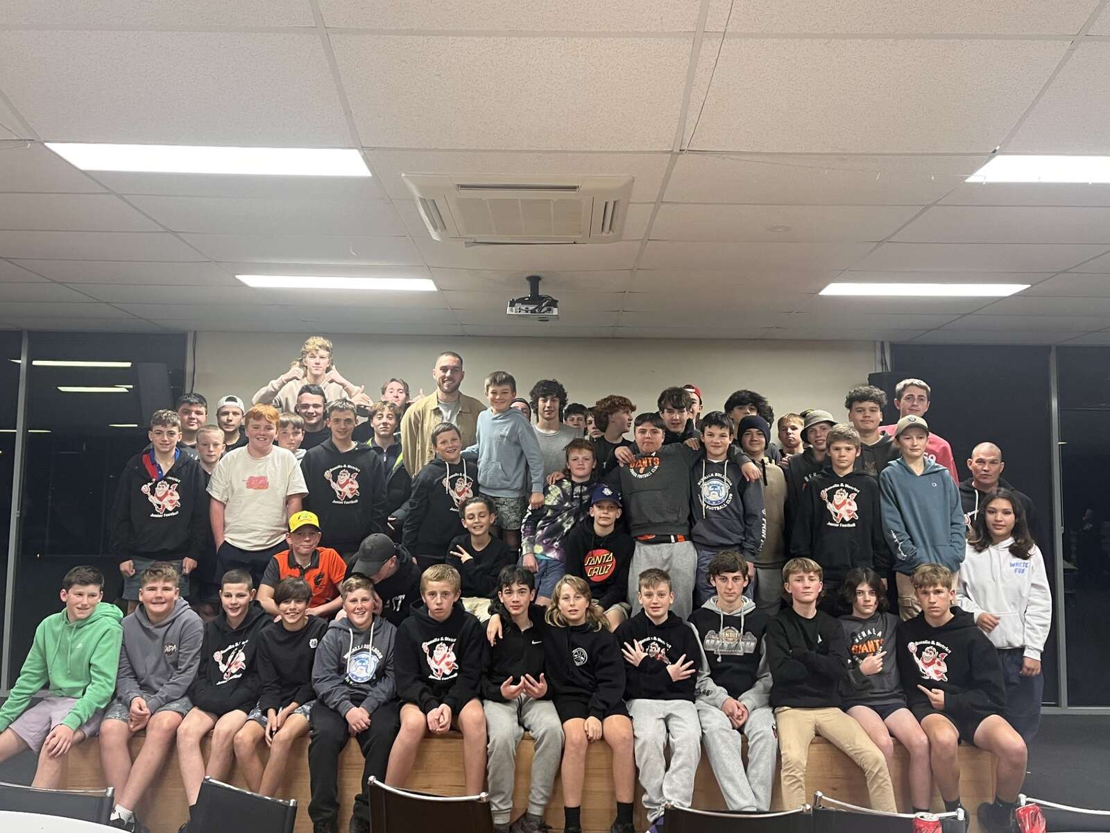 Passing of the torch: Ex-AFL players share their experiences with ...