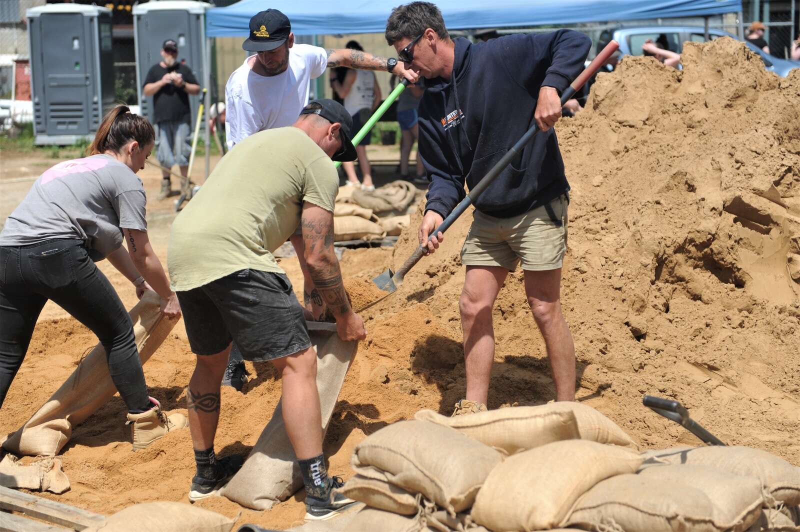 Shovel-loads of spirit around town | Riverine Herald