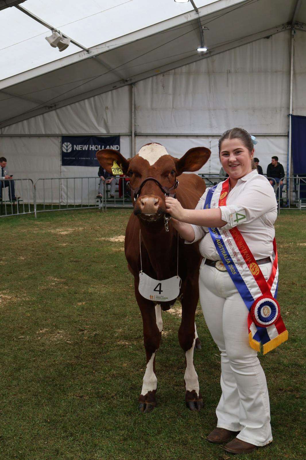 Sienna returns to claim title | Country News