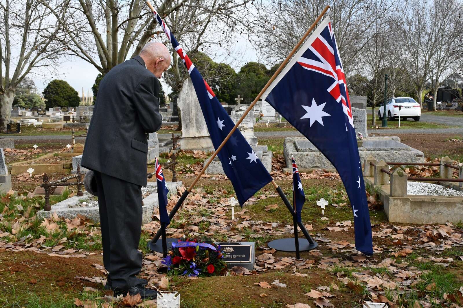 Unmarked veteran's grave honoured in ceremony | Kyabram Free Press