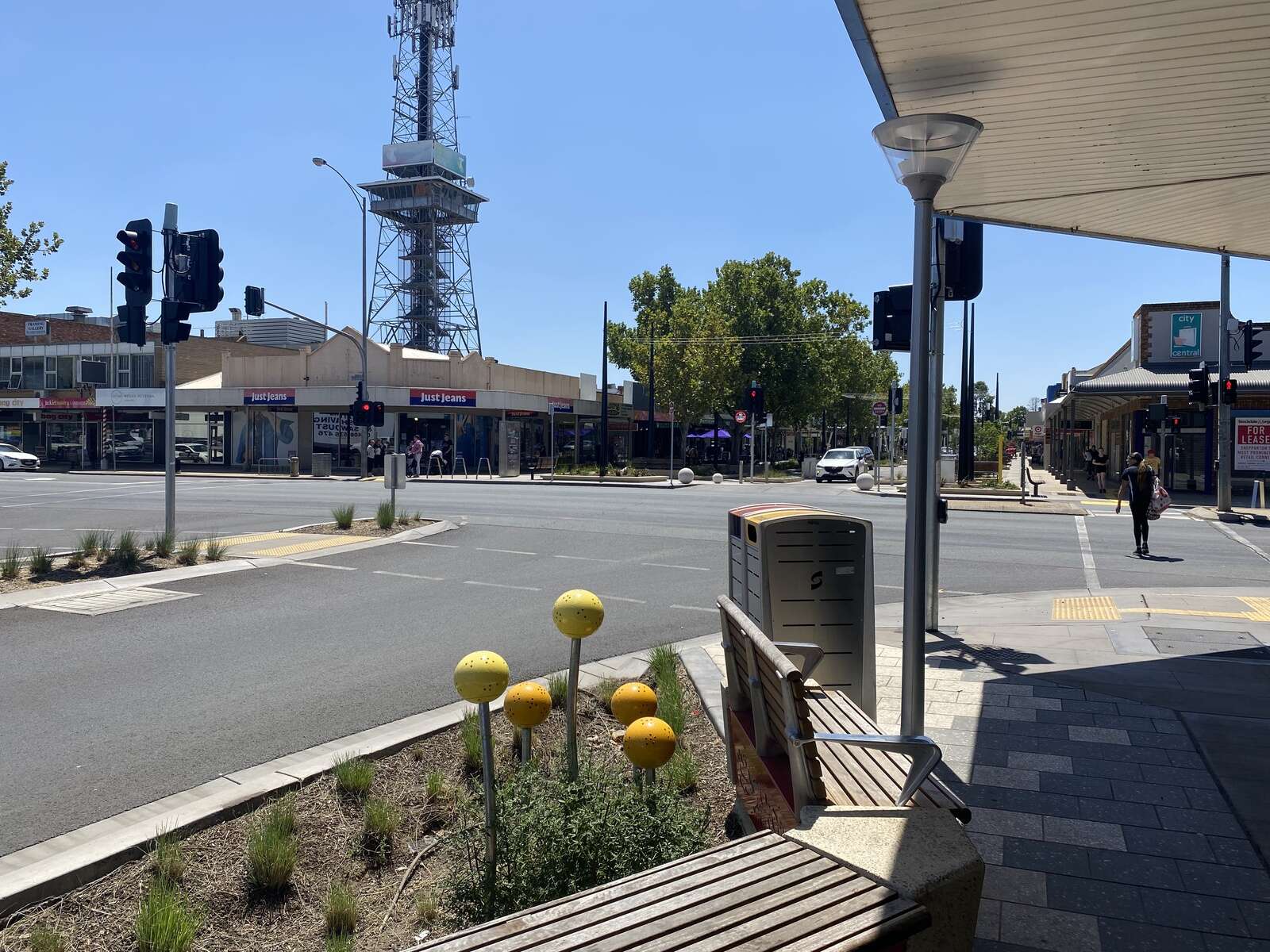 Council defends timing of Maude St traffic lights | Seymour Telegraph