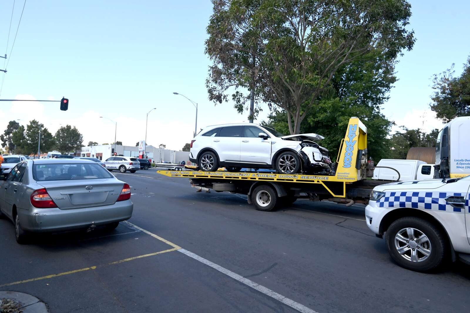 One injured in four-car crash at Shepparton CBD intersection ...