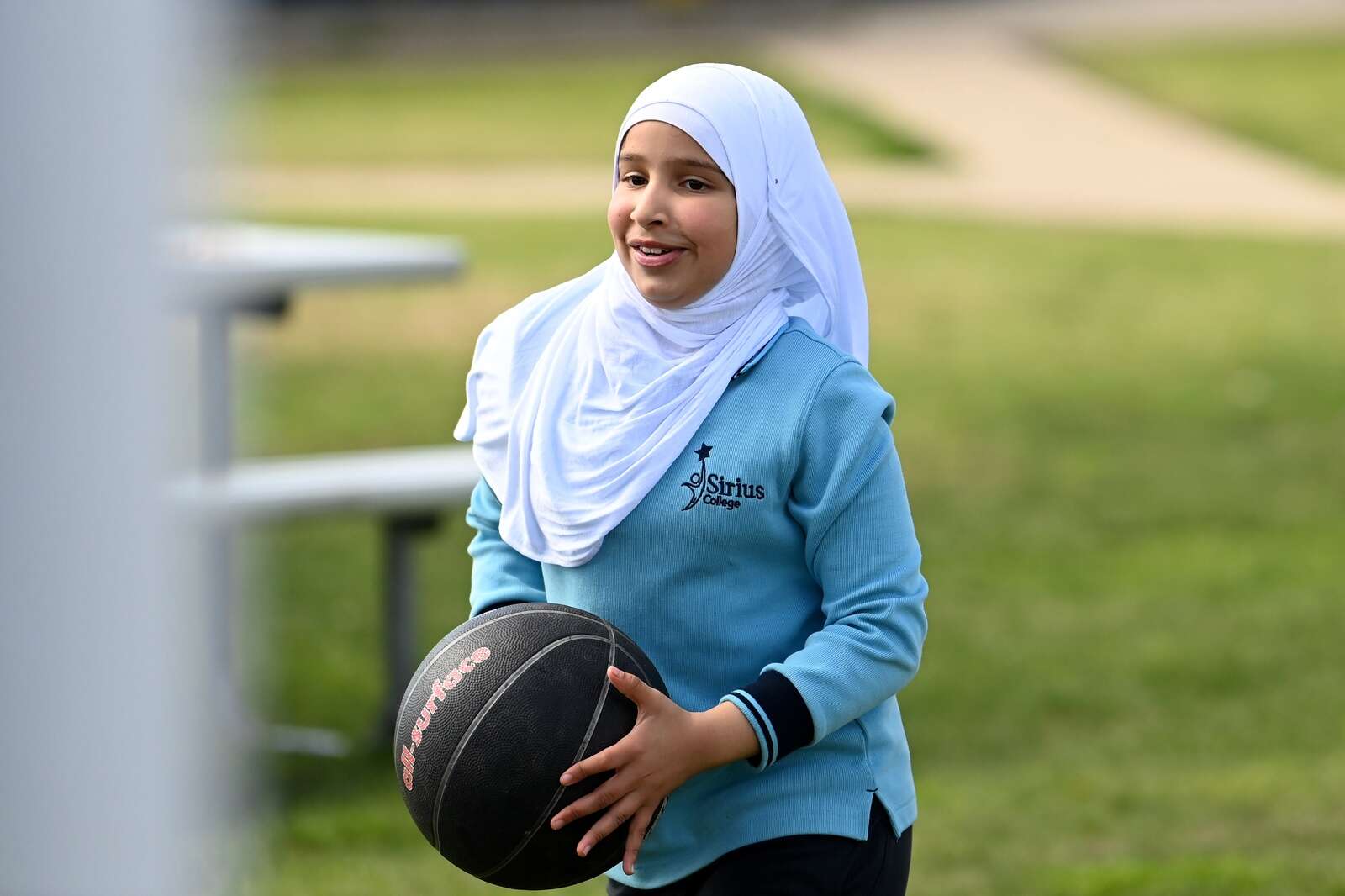 Gallery | Sirius College students soak up the spring sunshine | Shepparton News